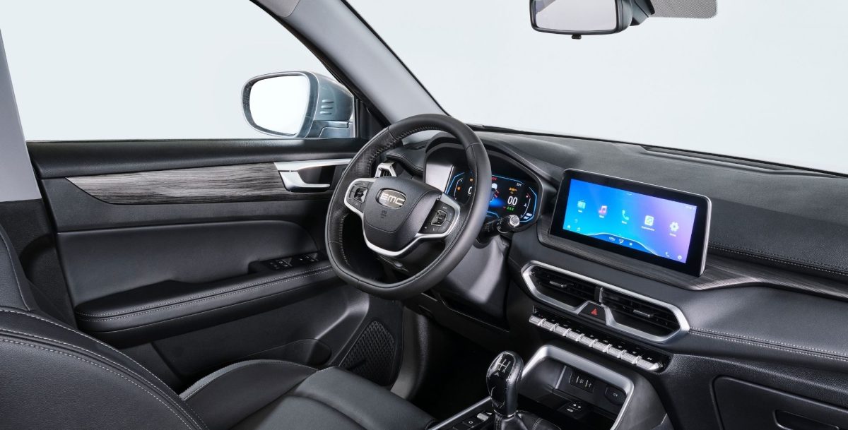 EMC 6: SUV GPL Spazioso e Tecnologico | EMC Auto